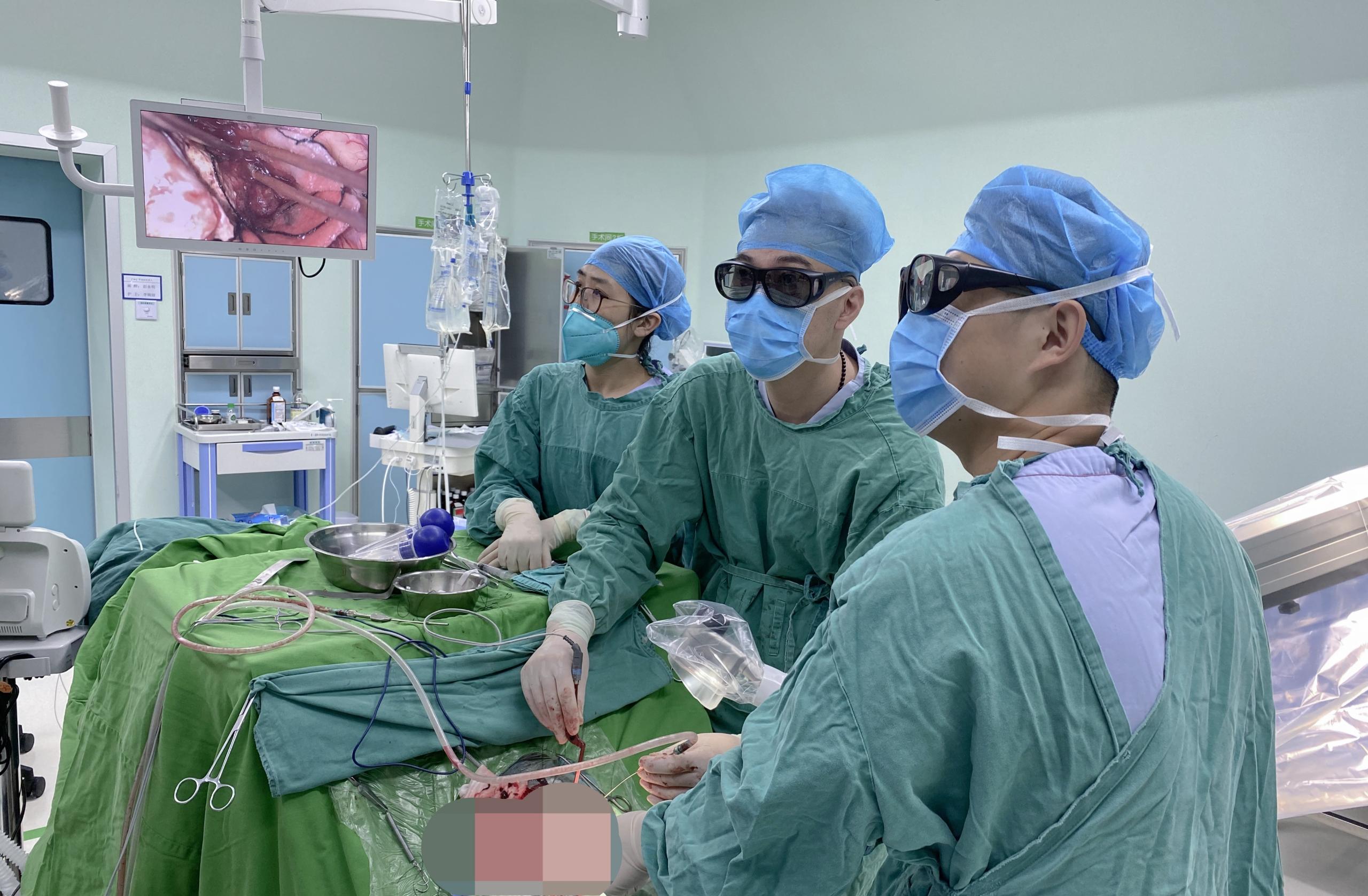 深圳南科医STORZ TH120 3D外视成像系统辅助下脑内血肿清除手术 - 脑医汇 - 神外资讯 - 神介资讯